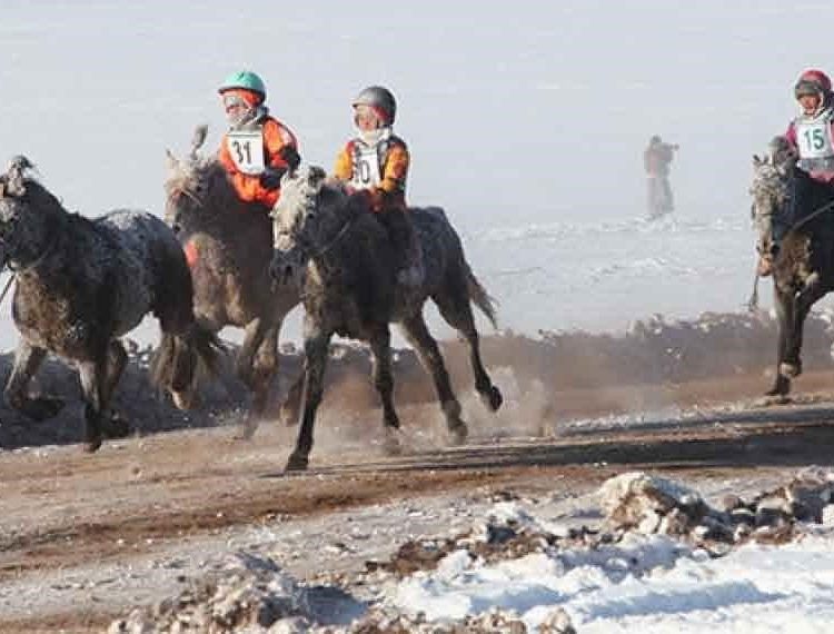 ЗГ 3 дугаар сарын 1 ний өдрөөс хойш хаврын морин уралдаан зохион байгуулах эсэхийг орон нутаг